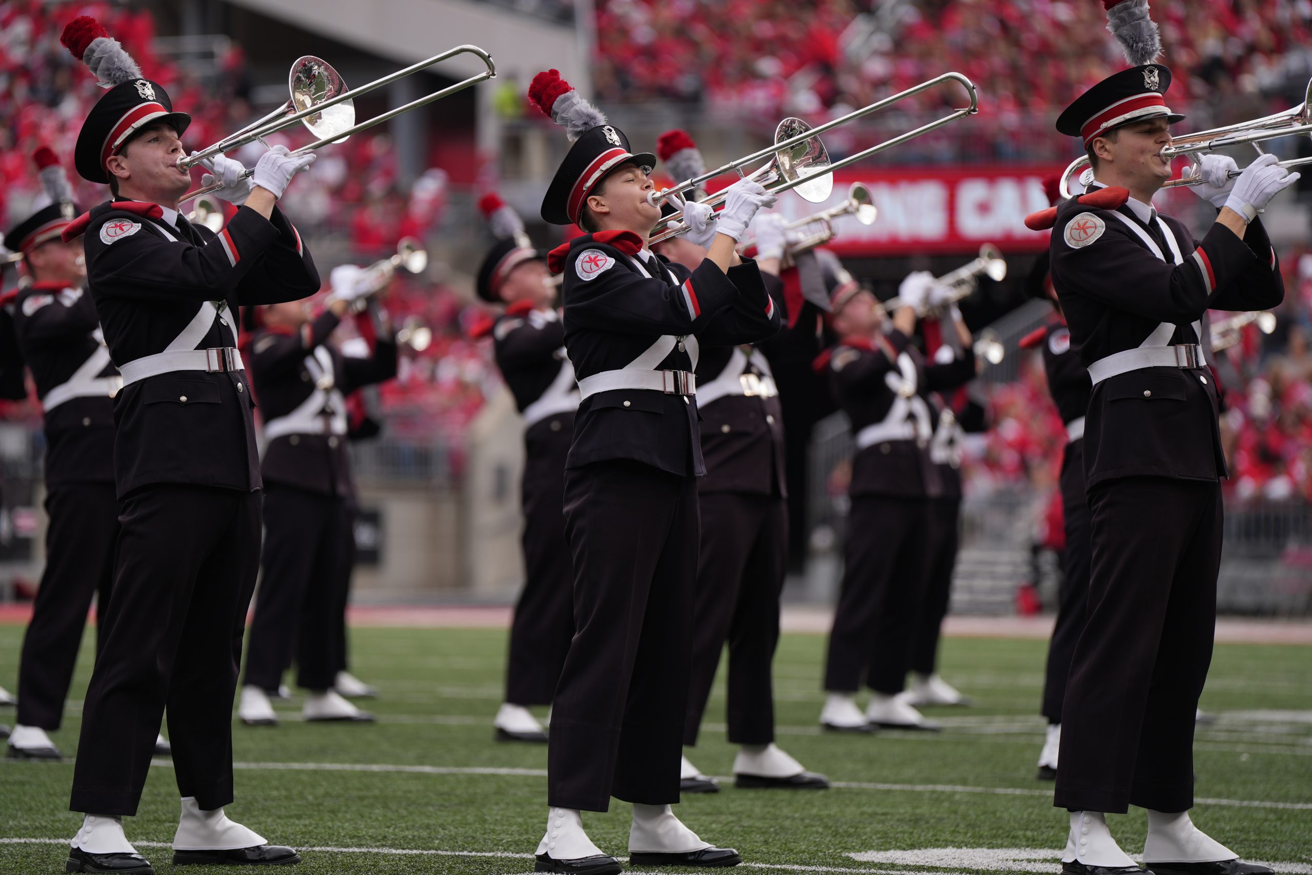 10+ Best College Marching Bands For Boys & Girls - Excelsior ...